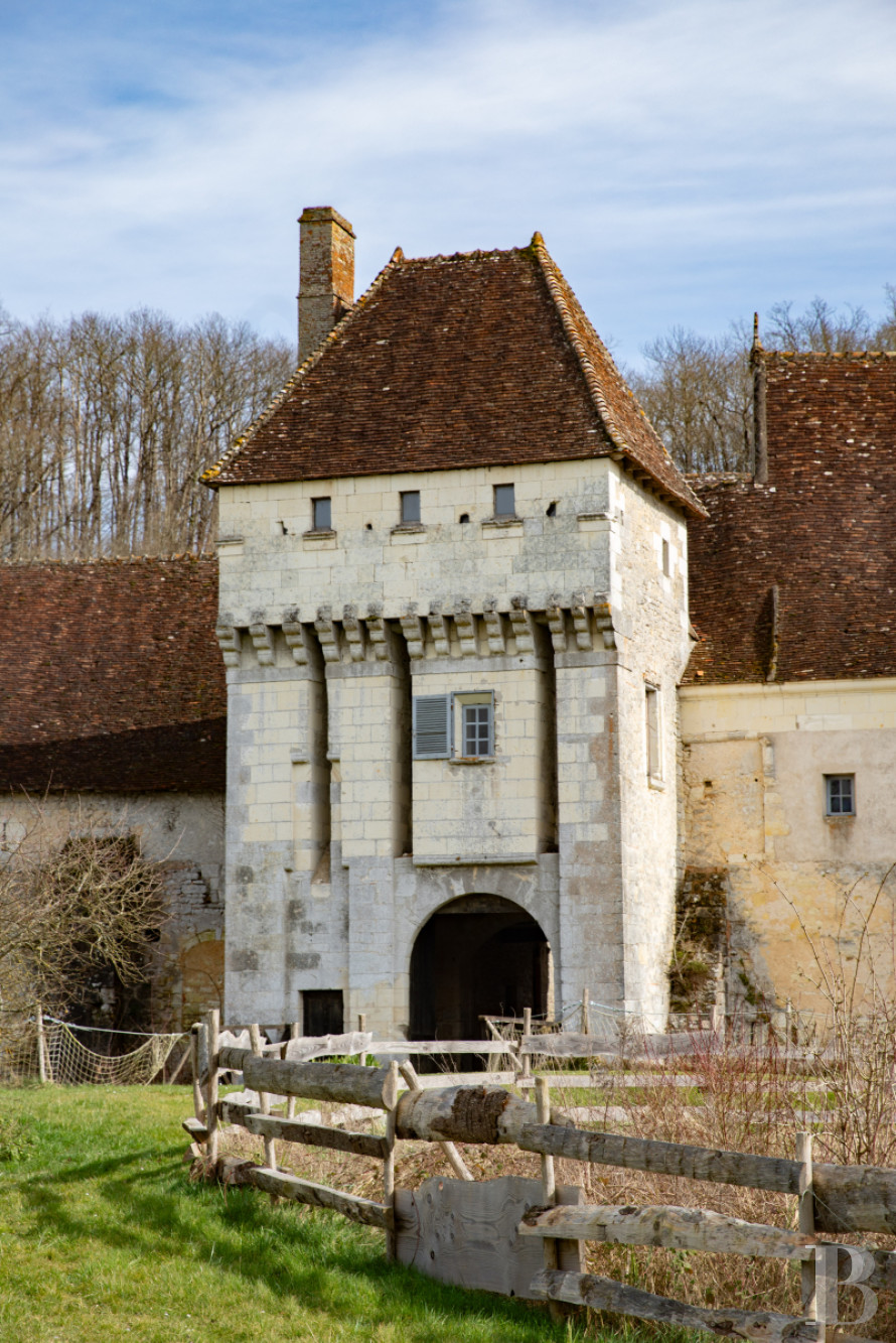 Patrice Besse - bed & breakfast - Centre - A former château-monastery ...